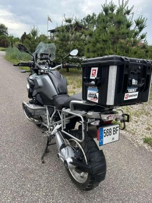 Grey BMW R 1200GS 2013 in Vilnius, with an engine capacity of 1.17 L and mileage of 59 thousand km for 8490 €, photo 3 on AUTOMOTO.COM.LV