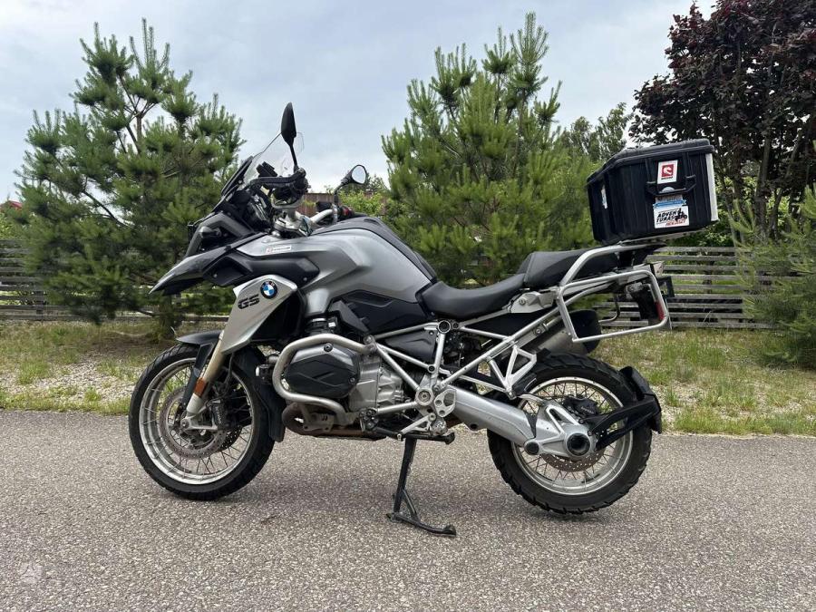Grey BMW R 1200GS 2013 in Vilnius, with an engine capacity of 1.17 L and mileage of 59 thousand km for 8490 €, photo 4 on AUTOMOTO.COM.LV