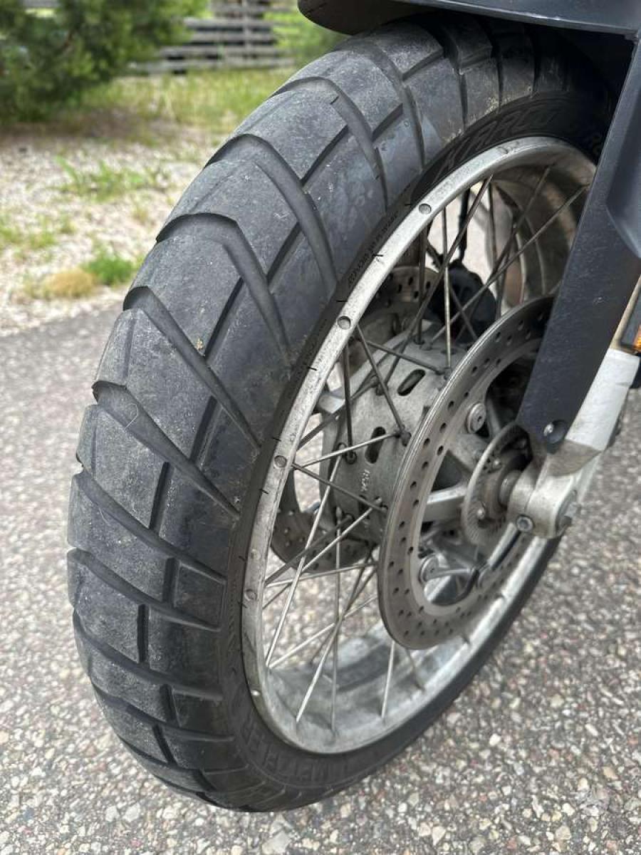 Grey BMW R 1200GS 2013 in Vilnius, with an engine capacity of 1.17 L and mileage of 59 thousand km for 8490 €, photo 12 on AUTOMOTO.COM.LV