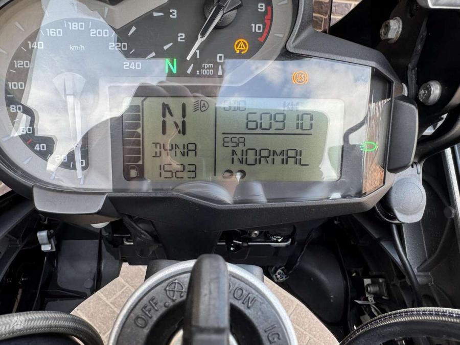 Pelēks BMW R 1200GS 2013 Viļņa, ar dzinēja tilpumu 1.17 L un nobraukumu 61 tūkst. km par 10000 €, foto 23 vietnē AUTOMOTO.COM.LV