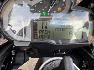 Pelēks BMW R 1200GS 2013 Viļņa, ar dzinēja tilpumu 1.17 L un nobraukumu 61 tūkst. km par 10000 €, foto 27 vietnē AUTOMOTO.COM.LV