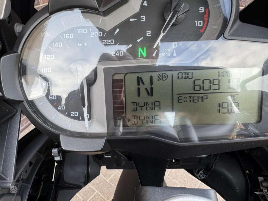 Pelēks BMW R 1200GS 2013 Viļņa, ar dzinēja tilpumu 1.17 L un nobraukumu 61 tūkst. km par 10000 €, foto 28 vietnē AUTOMOTO.COM.LV