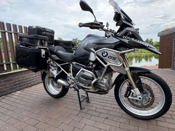 Grey BMW R 1200GS 2013 in Vilnius, with an engine capacity of 1.17 L and mileage of 61 thousand km for 10000 €, photo 1 on AUTOMOTO.COM.LV
