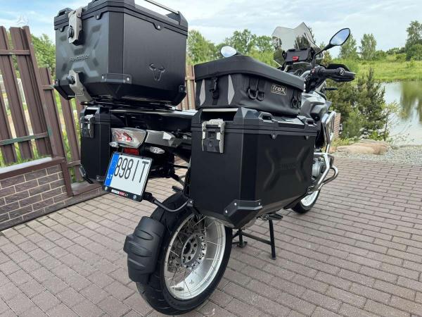 Grey BMW R 1200GS 2013 in Vilnius, with an engine capacity of 1.17 L and mileage of 61 thousand km for 10000 €, photo 9 on AUTOMOTO.COM.LV