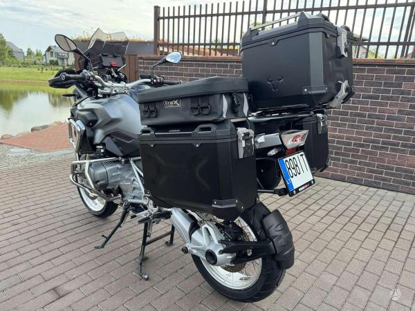 Grey BMW R 1200GS 2013 in Vilnius, with an engine capacity of 1.17 L and mileage of 61 thousand km for 10000 €, photo 10 on AUTOMOTO.COM.LV