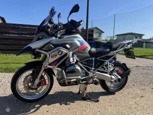 Grey BMW R 1200GS 2013 in Vilnius, with an engine capacity of 1.20 L and mileage of 39 thousand km for 8650 €, photo 3 on AUTOMOTO.COM.LV
