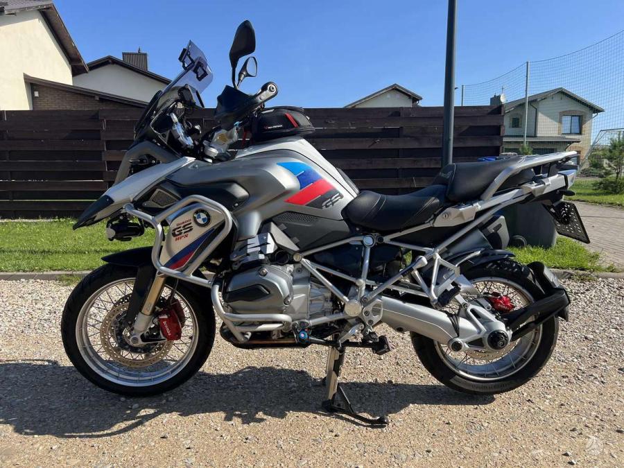 Grey BMW R 1200GS 2013 in Vilnius, with an engine capacity of 1.20 L and mileage of 39 thousand km for 8650 €, photo 4 on AUTOMOTO.COM.LV