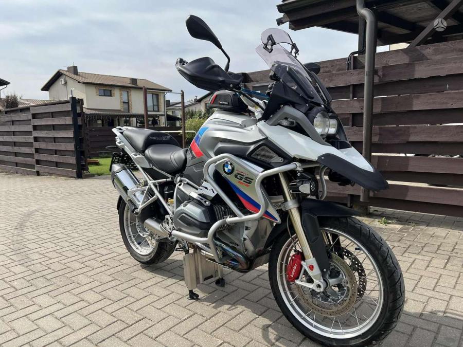 Серый БМВ R 1200GS 2013 в Вильнюс, объемом двигателя 1.20 л и пробегом 39 тыс. км за 8750 €, фото 1 на AUTOMOTO.COM.LV