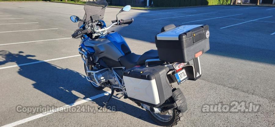 Grey BMW R 1200GS 2014 in Tallinn, with an engine capacity of 1.17 L and mileage of 73 thousand km for 10300 €, photo 7 on AUTOMOTO.COM.LV