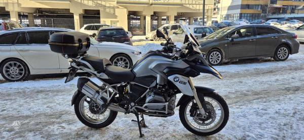 Grey BMW R 1200GS 2015 in Vilnius, with an engine capacity of 1.20 L and mileage of 68 thousand km for 7400 €, photo 1 on AUTOMOTO.COM.LV