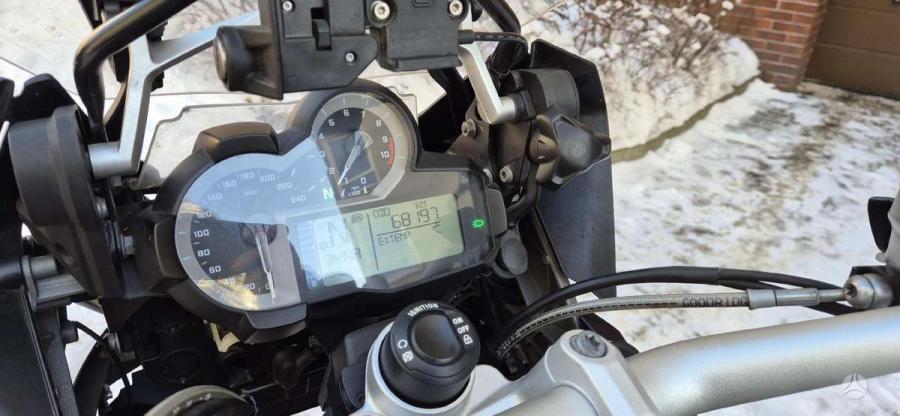 Pelēks BMW R 1200GS 2015 Viļņa, ar dzinēja tilpumu 1.20 L un nobraukumu 68 tūkst. km par 7400 €, foto 7 vietnē AUTOMOTO.COM.LV