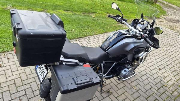 BMW R 1200GS 2016 in Kaunas on AUTOMOTO.COM.LV Grey BMW R 1200GS 2016 in Kaunas, with an engine capacity of 1.20 L and mileage of 77 thousand km for 8250 €, photo 4 on AUTOMOTO.COM.LV