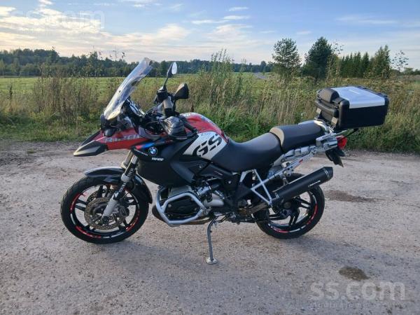 БМВ R 1200GS 2004 в Мадона на AUTOMOTO.COM.LV БМВ R 1200GS 2004 в Мадона, объемом двигателя 1.20 л и пробегом 0 тыс. км за 4600 €, фото 1 на AUTOMOTO.COM.LV