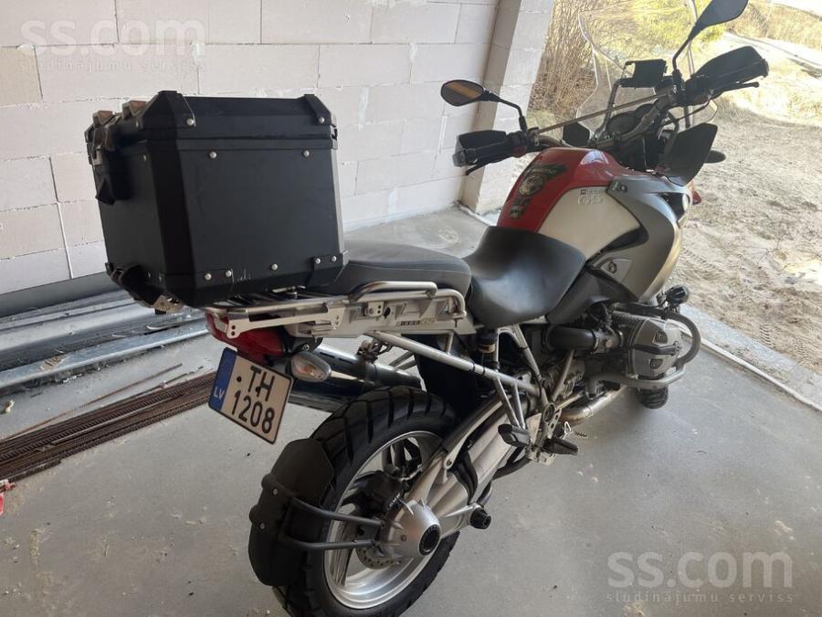BMW R 1200GS 2005 in Riga, with an engine capacity of 1.20 L and mileage of 0 thousand km for 4800 €, photo 4 on AUTOMOTO.COM.LV
