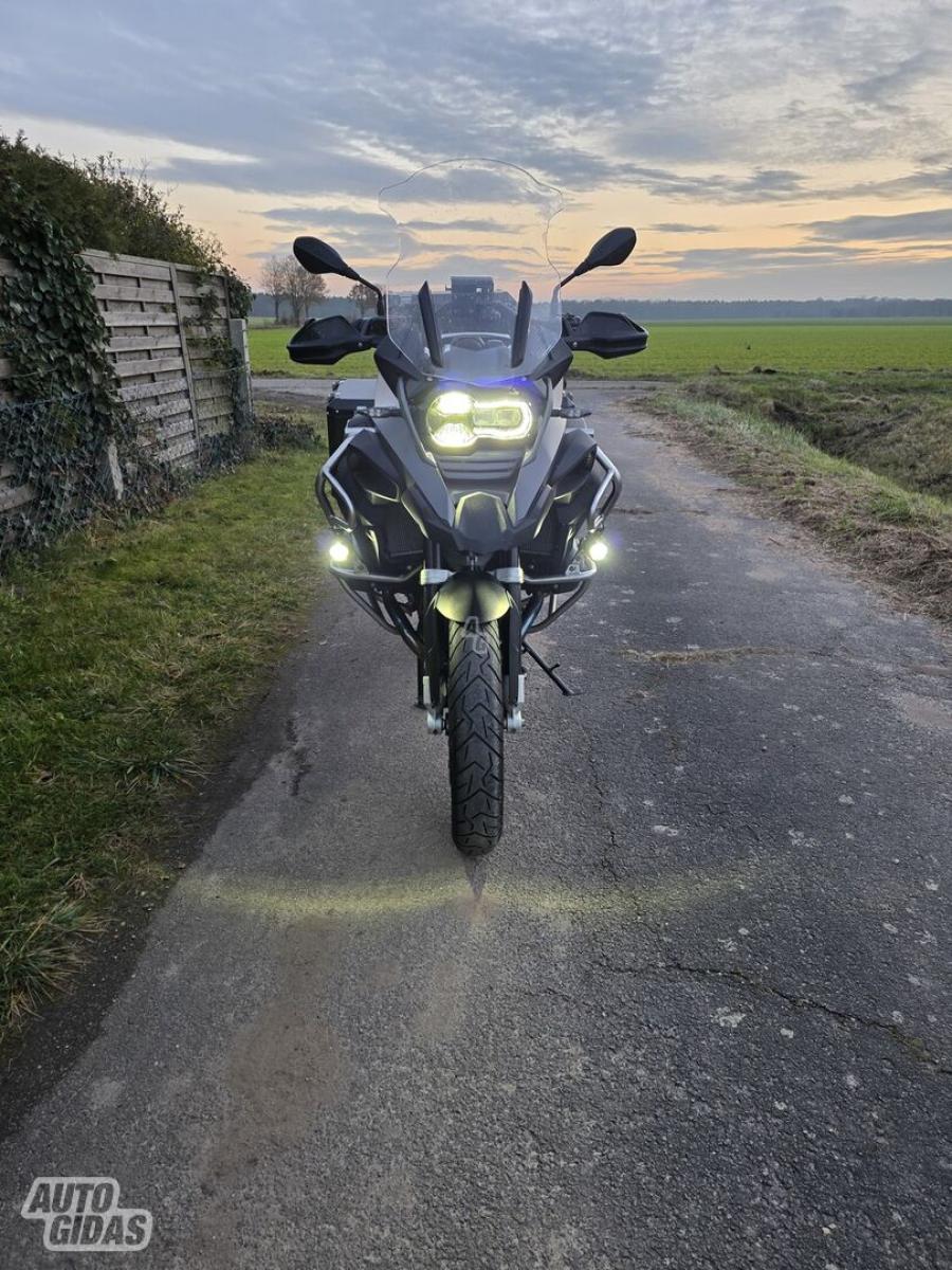 BMW R 1200GS 2015 Tauragė, ar dzinēja tilpumu 1.20 L un nobraukumu 44 tūkst. km par 12200 €, foto 1 vietnē AUTOMOTO.COM.LV