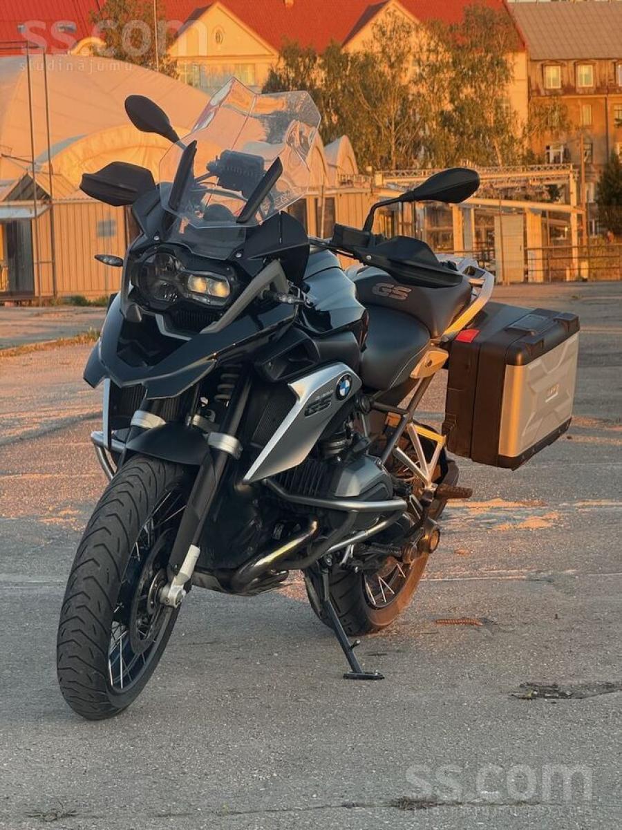 BMW R 1200GS 2016 in Riga, with an engine capacity of 1.20 L and mileage of 0 thousand km for 9900 €, photo 4 on AUTOMOTO.COM.LV