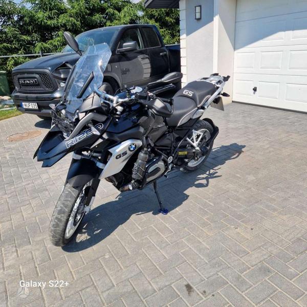 BMW R 1200GS 2016 Viļņa, ar dzinēja tilpumu 1.17 L un nobraukumu 10 tūkst. km par 11300 €, foto 4 vietnē AUTOMOTO.COM.LV