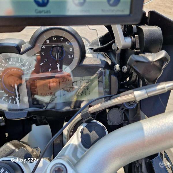 BMW R 1200GS 2016 Viļņa, ar dzinēja tilpumu 1.17 L un nobraukumu 10 tūkst. km par 11300 €, foto 5 vietnē AUTOMOTO.COM.LV
