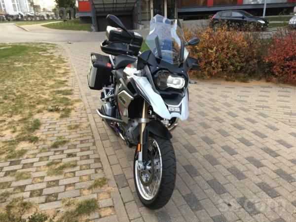 BMW R 1200GS 2018 in Riga, with an engine capacity of 1.20 L and mileage of 0 thousand km for 12500 €, photo 3 on AUTOMOTO.COM.LV