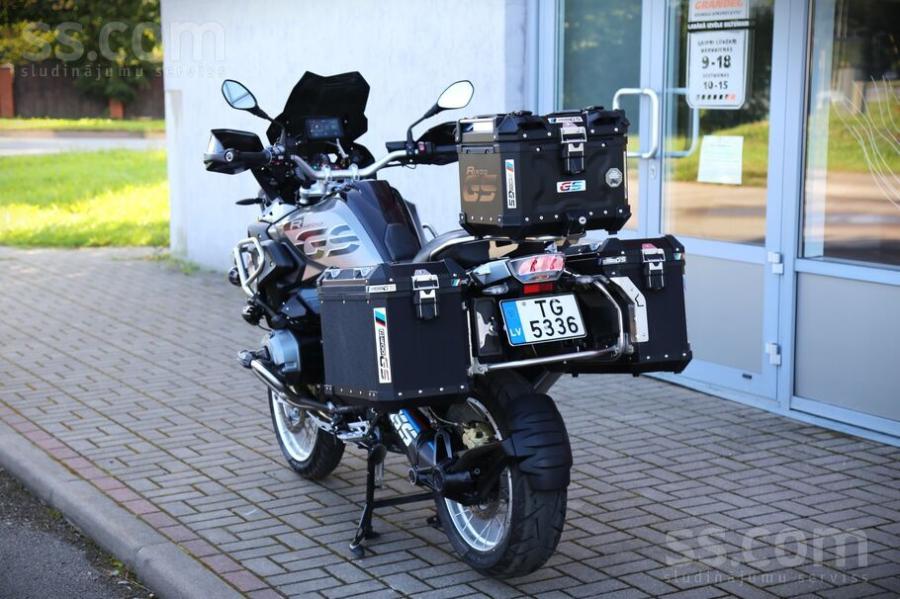 BMW R 1200GS 2018 in Riga, with an engine capacity of 1.20 L and mileage of 0 thousand km for 8995 €, photo 6 on AUTOMOTO.COM.LV