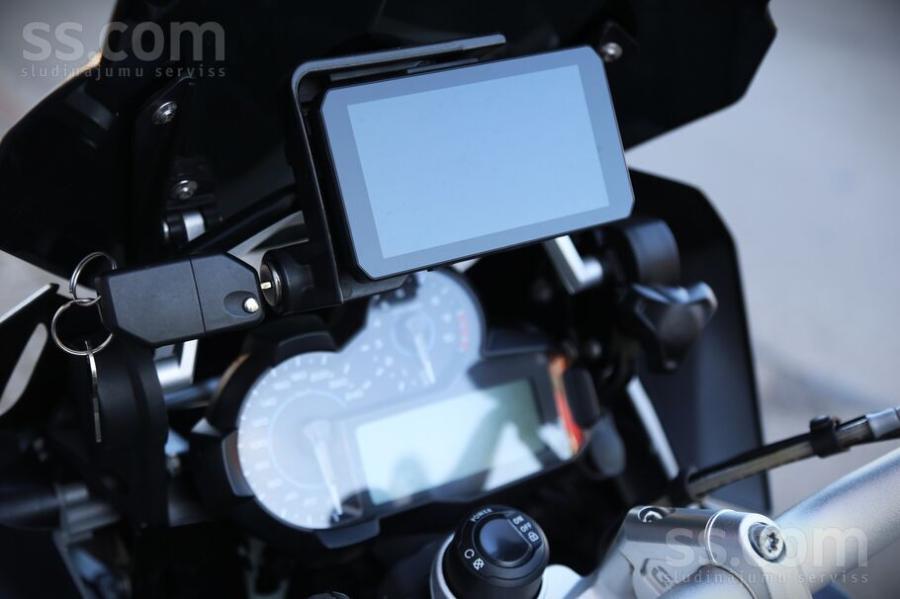 BMW R 1200GS 2018 in Riga, with an engine capacity of 1.20 L and mileage of 0 thousand km for 8995 €, photo 8 on AUTOMOTO.COM.LV