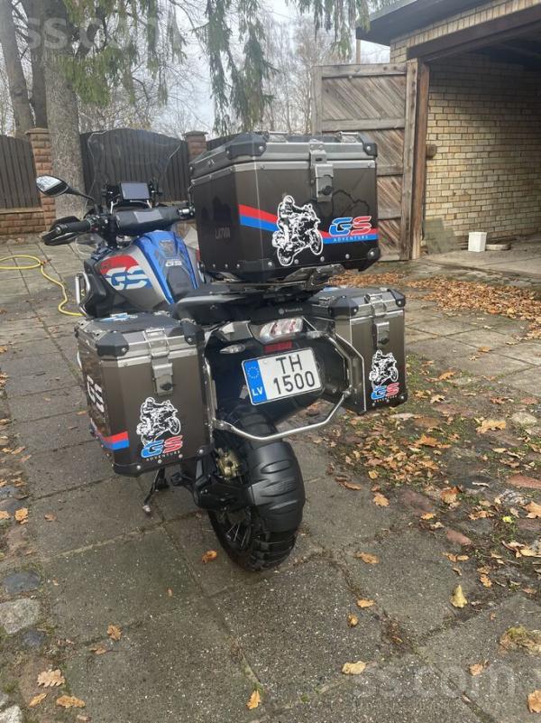 BMW R 1200GS 2018 in Riga, with an engine capacity of 1.20 L and mileage of 0 thousand km for 13520 €, photo 4 on AUTOMOTO.COM.LV