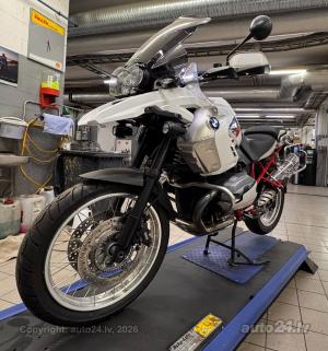 White BMW R 1200GS 2012 in Tallinn, with an engine capacity of 1.17 L and mileage of 57 thousand km for 9900 €, photo 3 on AUTOMOTO.COM.LV