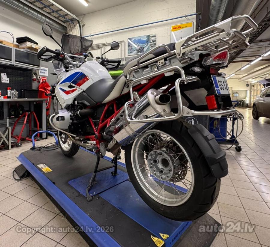 Balts BMW R 1200GS 2012 Tallina, ar dzinēja tilpumu 1.17 L un nobraukumu 57 tūkst. km par 9900 €, foto 5 vietnē AUTOMOTO.COM.LV