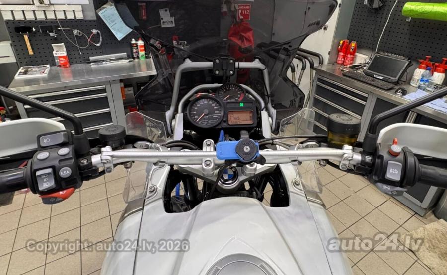 Balts BMW R 1200GS 2012 Tallina, ar dzinēja tilpumu 1.17 L un nobraukumu 57 tūkst. km par 9900 €, foto 6 vietnē AUTOMOTO.COM.LV