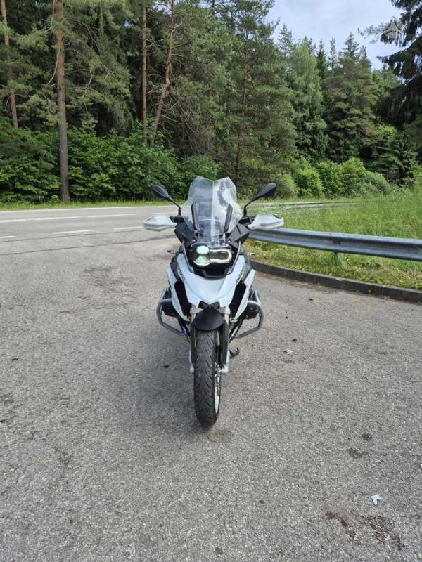 Белый БМВ R 1200GS 2013 в Аникщяй, объемом двигателя 1.20 л и пробегом 59 тыс. км за 7300 €, фото 3 на AUTOMOTO.COM.LV
