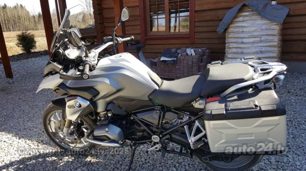 White BMW R 1200GS 2016 in Tallinn, with an engine capacity of 1.17 L and mileage of 42 thousand km for 11900 €, photo 2 on AUTOMOTO.COM.LV