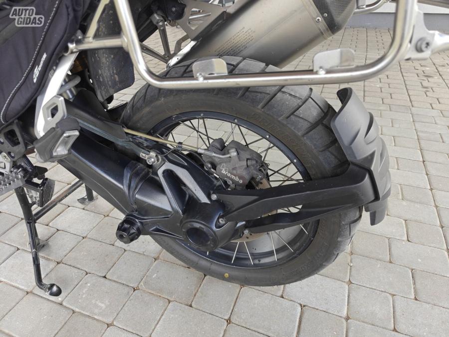 White BMW R 1200GS 2016 in Vilnius, with an engine capacity of 1.20 L and mileage of 59 thousand km for 10000 €, photo 10 on AUTOMOTO.COM.LV