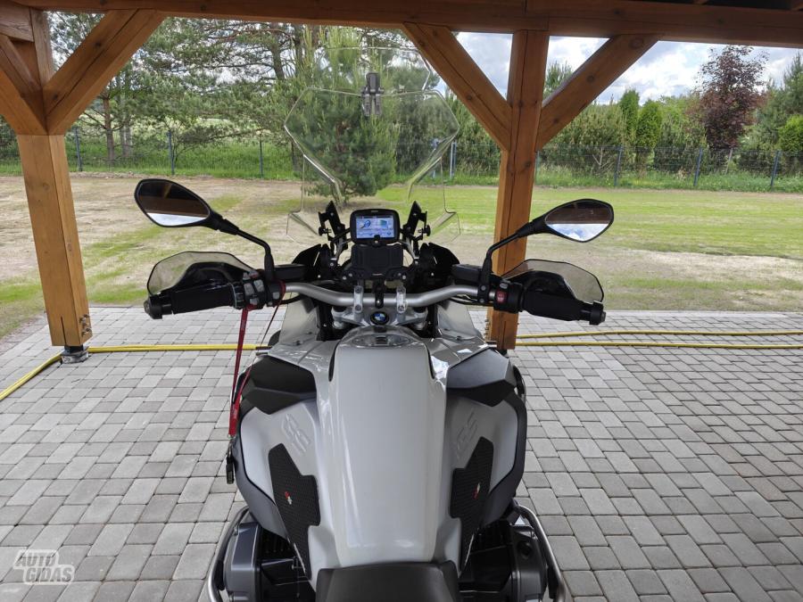 White BMW R 1200GS 2016 in Vilnius, with an engine capacity of 1.20 L and mileage of 59 thousand km for 10000 €, photo 14 on AUTOMOTO.COM.LV