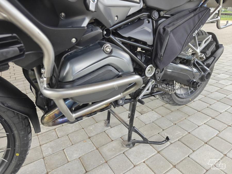 White BMW R 1200GS 2016 in Vilnius, with an engine capacity of 1.20 L and mileage of 59 thousand km for 10000 €, photo 17 on AUTOMOTO.COM.LV