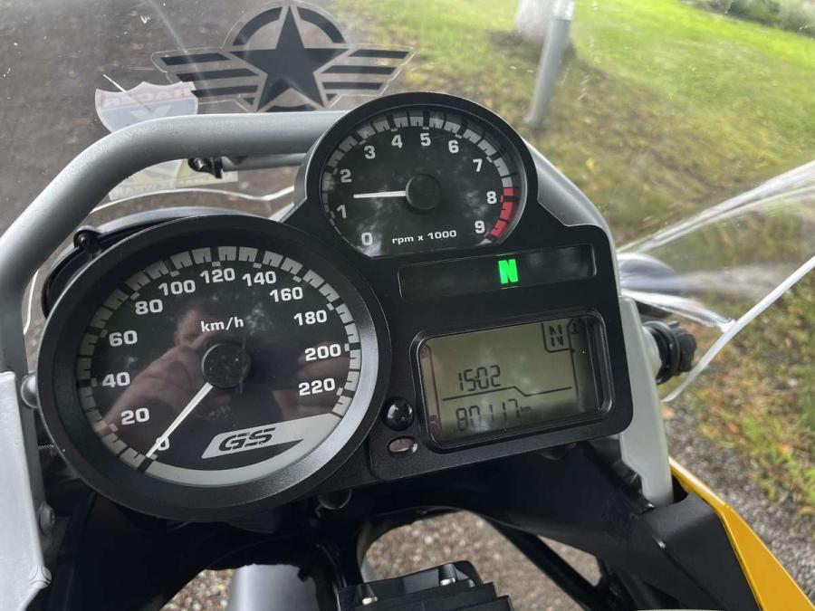 Желтый БМВ R 1200GS 2006 в Куршенай, объемом двигателя 1.20 л и пробегом 80 тыс. км за 3800 €, фото 11 на AUTOMOTO.COM.LV