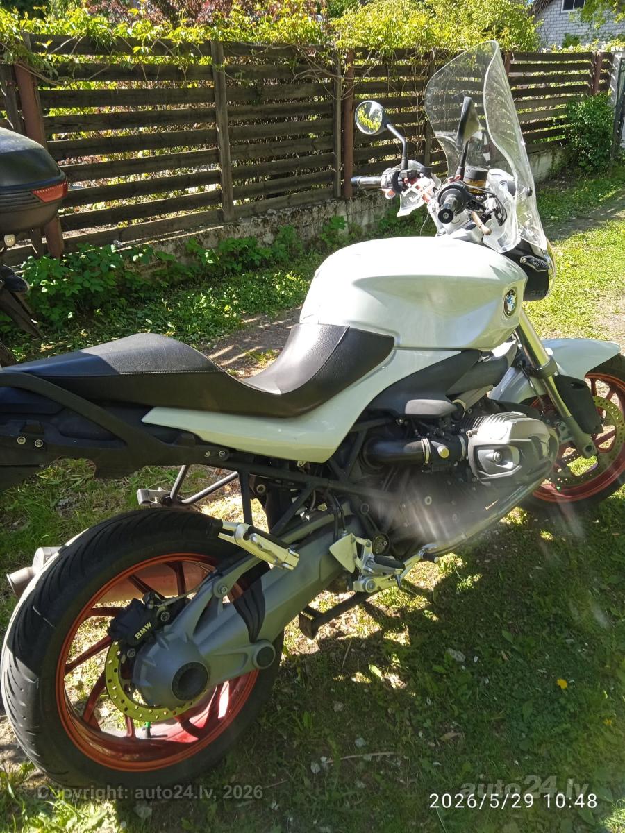Melns BMW R 1200R 2011 Tallina, ar dzinēja tilpumu 1.17 L un nobraukumu 83 tūkst. km par 6900 €, foto 1 vietnē AUTOMOTO.COM.LV