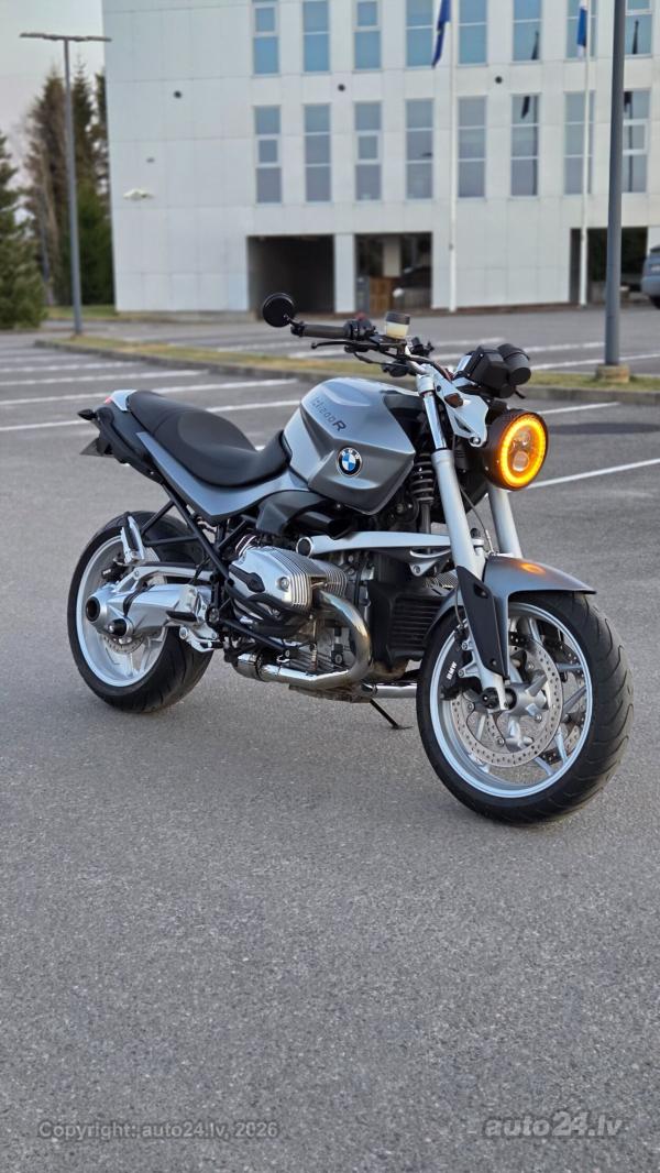 Grey BMW R 1200R 2007 in Tartu, with an engine capacity of 1.17 L and mileage of 50 thousand km for 4999 €, photo 4 on AUTOMOTO.COM.LV