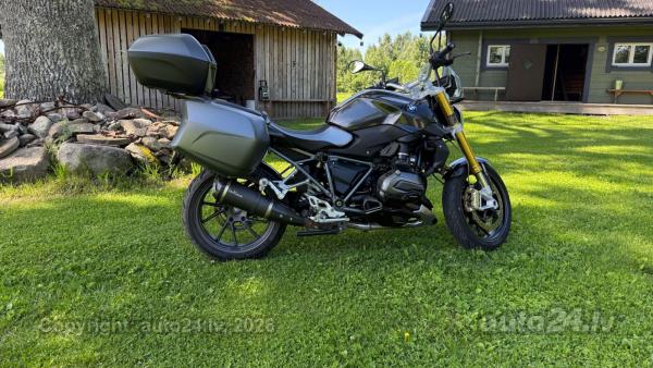 Grey BMW R 1200R 2016 in Tallinn, with an engine capacity of 1.17 L and mileage of 34 thousand km for 8500 €, photo 3 on AUTOMOTO.COM.LV