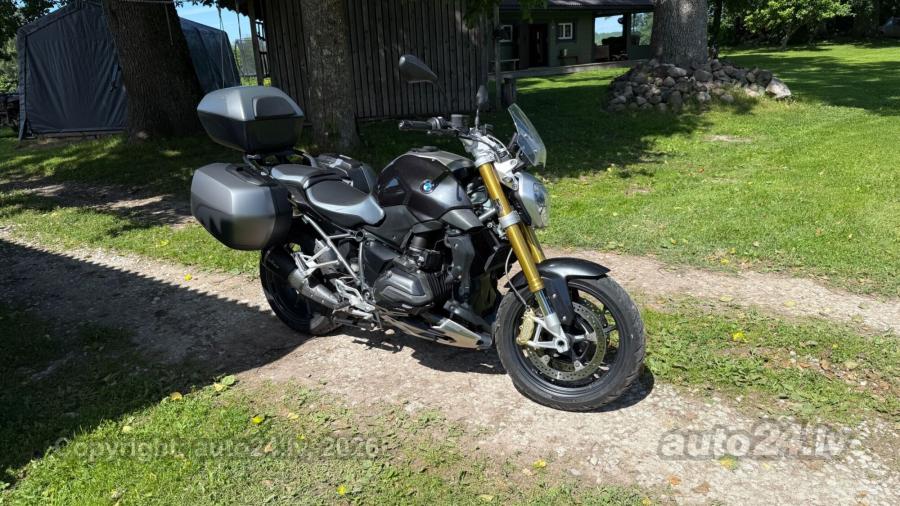 Grey BMW R 1200R 2016 in Tallinn, with an engine capacity of 1.17 L and mileage of 34 thousand km for 8500 €, photo 5 on AUTOMOTO.COM.LV