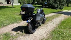 Grey BMW R 1200R 2016 in Tallinn, with an engine capacity of 1.17 L and mileage of 34 thousand km for 8500 €, photo 9 on AUTOMOTO.COM.LV