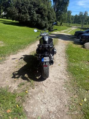 Grey BMW R 1200R 2016 in Tallinn, with an engine capacity of 1.17 L and mileage of 34 thousand km for 8500 €, photo 12 on AUTOMOTO.COM.LV