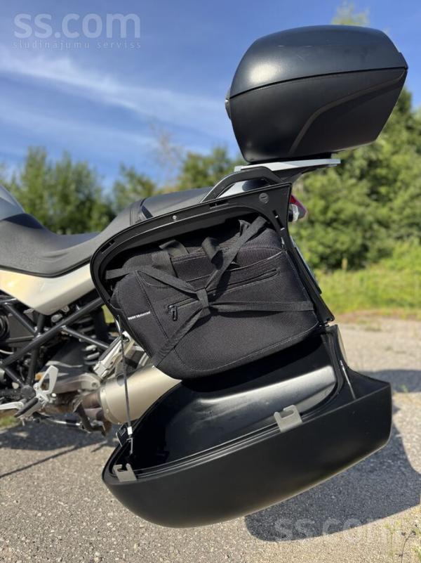 BMW R 1200R 2007 in Riga, with an engine capacity of 1.20 L and mileage of 0 thousand km for 4990 €, photo 6 on AUTOMOTO.COM.LV