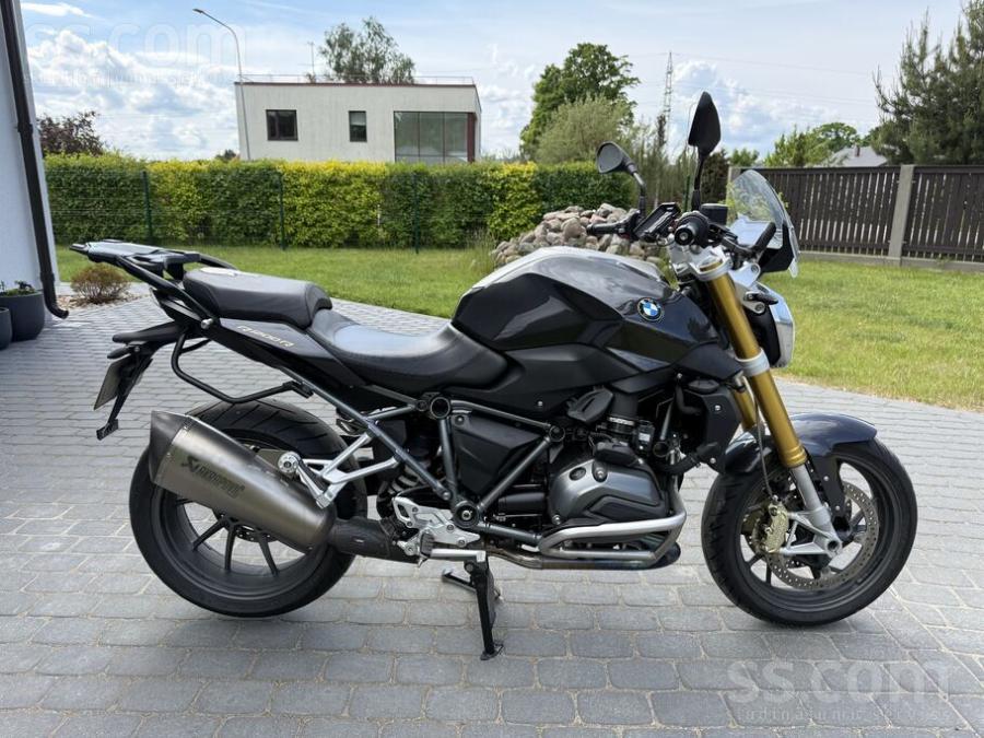 BMW R 1200R 2015 in Riga, with an engine capacity of 1.20 L and mileage of 0 thousand km for 8900 €, photo 1 on AUTOMOTO.COM.LV