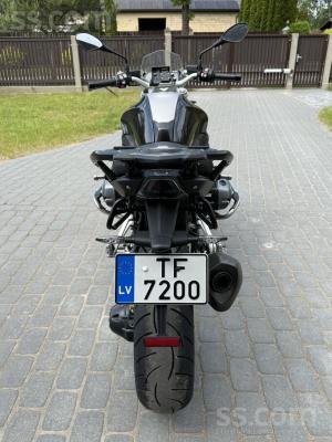 BMW R 1200R 2015 in Riga, with an engine capacity of 1.20 L and mileage of 0 thousand km for 8900 €, photo 8 on AUTOMOTO.COM.LV