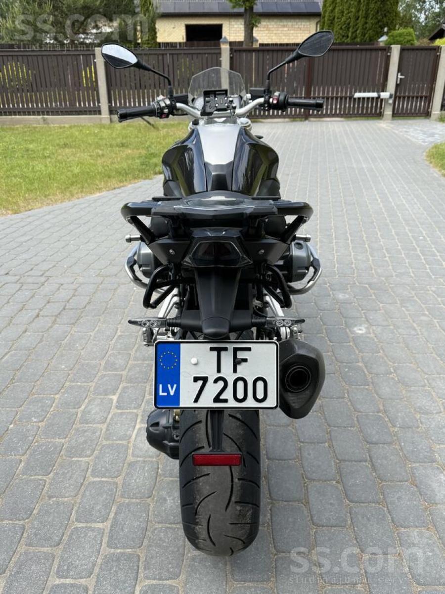 BMW R 1200R 2015 in Riga, with an engine capacity of 1.20 L and mileage of 0 thousand km for 8900 €, photo 8 on AUTOMOTO.COM.LV