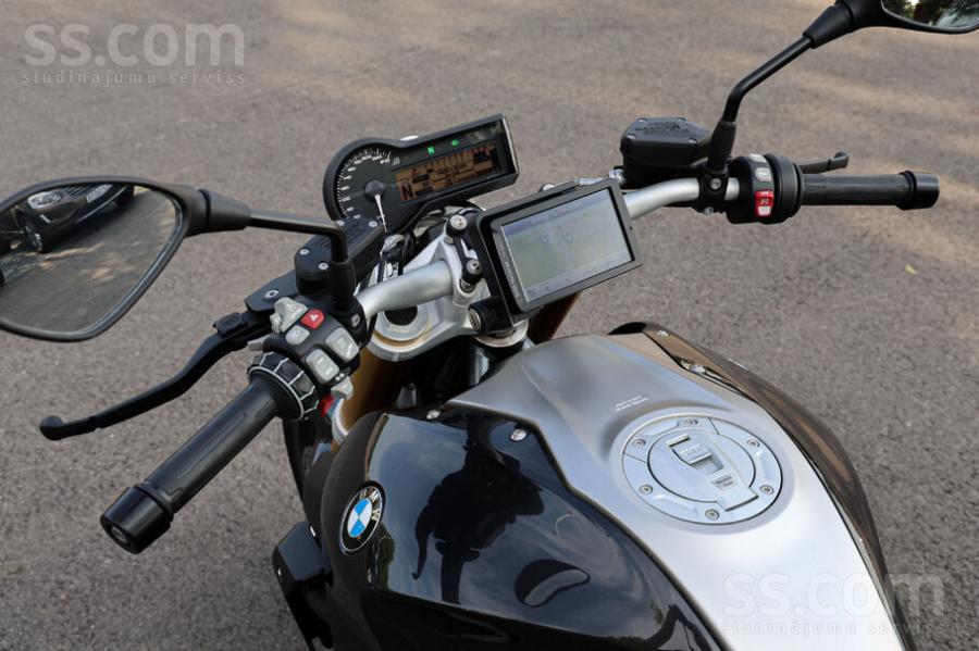 BMW R 1200R 2015 in Jelgava, with an engine capacity of 1.17 L and mileage of 0 thousand km for 9700 €, photo 9 on AUTOMOTO.COM.LV