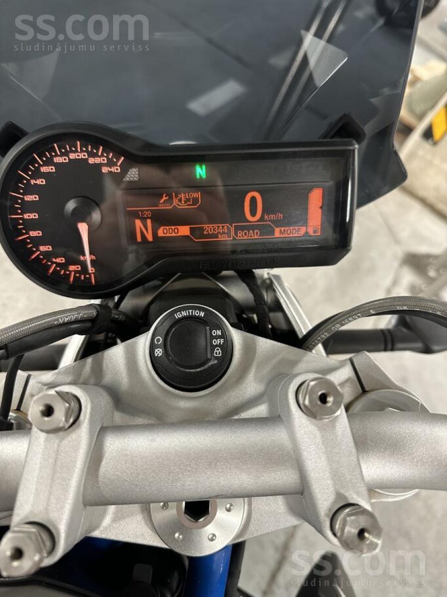 BMW R 1200R 2017 in Riga, with an engine capacity of 1.20 L and mileage of 0 thousand km for 8900 €, photo 6 on AUTOMOTO.COM.LV