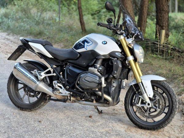Balts BMW R 1200R 2016 Klaipėda, ar dzinēja tilpumu 1.20 L un nobraukumu 48 tūkst. km par 7000 €, foto 1 vietnē AUTOMOTO.COM.LV