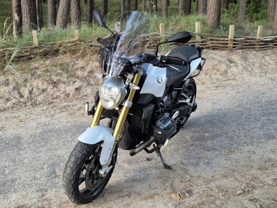 Белый БМВ R 1200R 2016 в Клайпеда, объемом двигателя 1.20 л и пробегом 48 тыс. км за 7000 €, фото 2 на AUTOMOTO.COM.LV