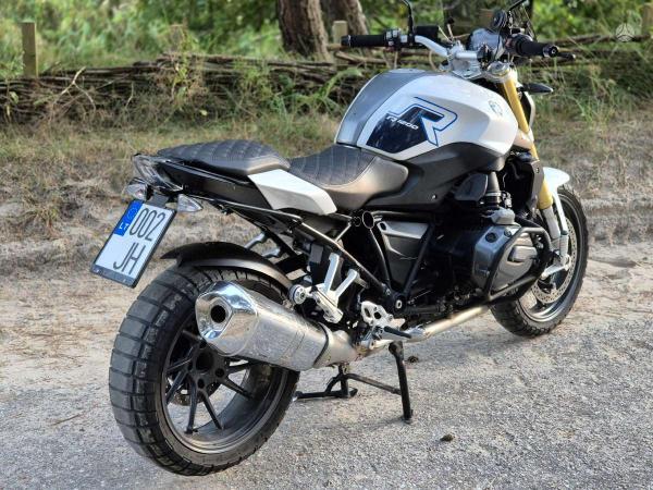 Белый БМВ R 1200R 2016 в Клайпеда, объемом двигателя 1.20 л и пробегом 48 тыс. км за 7000 €, фото 3 на AUTOMOTO.COM.LV